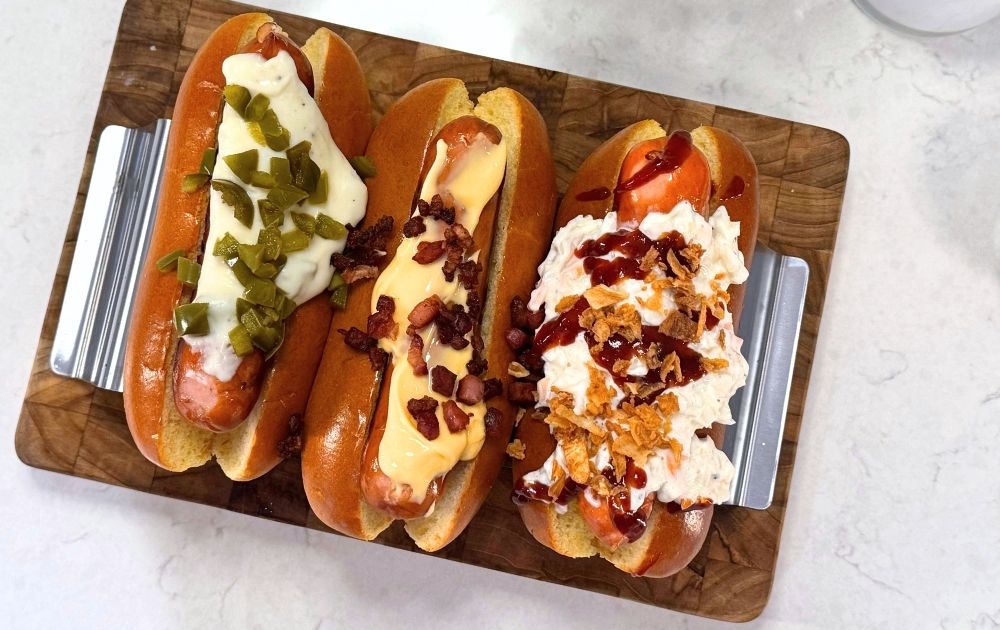 Tre olika toppings till hot dogs | OBH Nordica